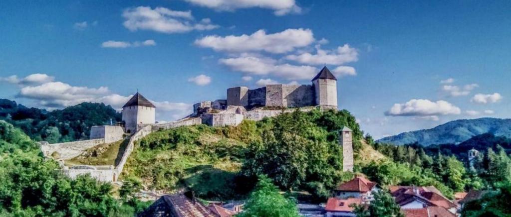 “Zapis o Bosni”: Gradina, simbol tešanjske čaršije – KALMAN RADIO ...